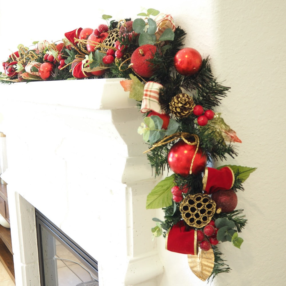 Red Plain Lotus Pod Garland – Holiday Tree